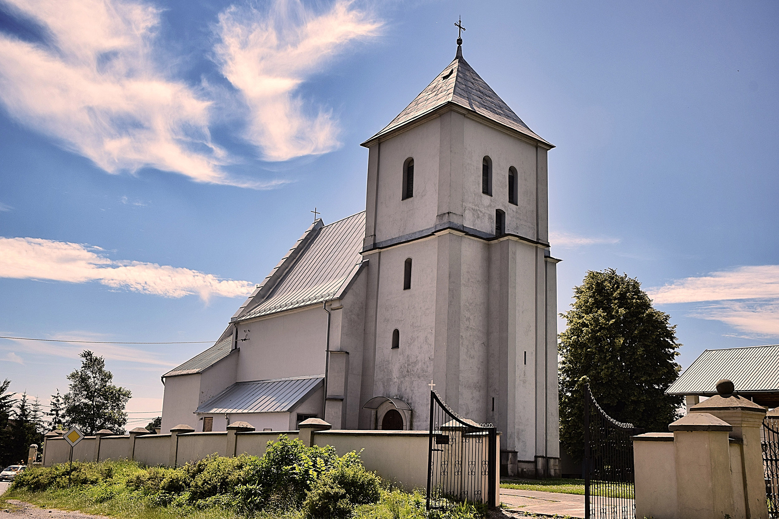 Kościół św. Małgorzaty w Chybicach - LOT Góry Świętokrzyskie